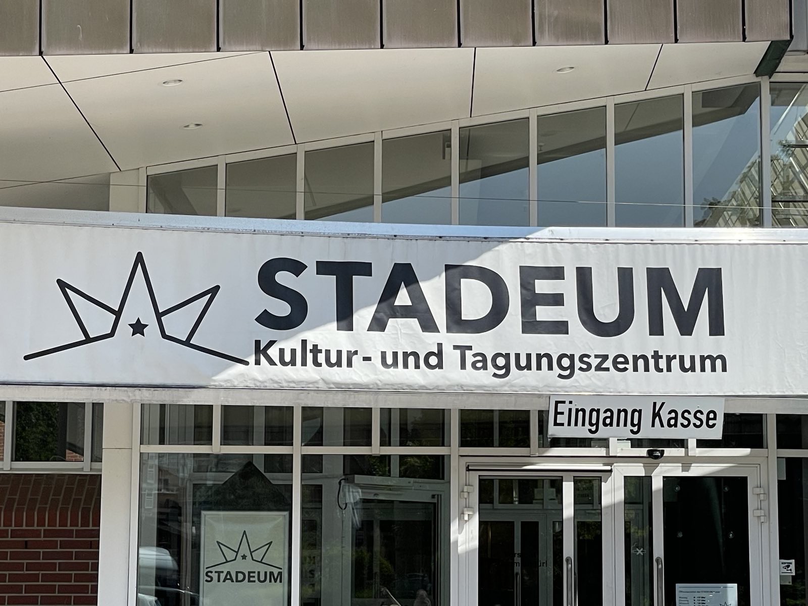 Theaterbesuch im Stadeum - Grundschule Riensförde